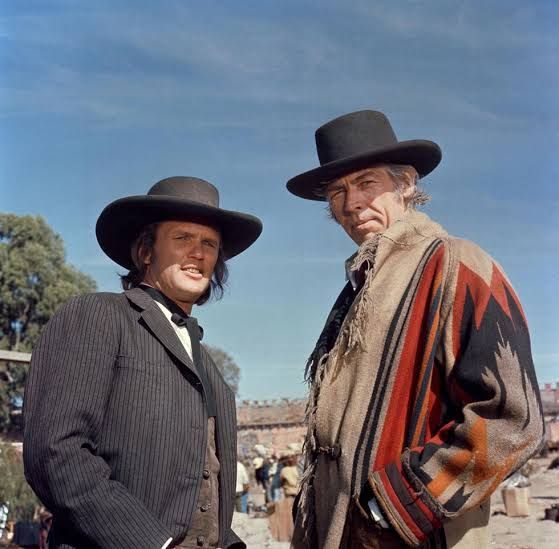 FALLECIÓ LA LEYENDA DEL COUNTRY KRIS KRISTOFHERSON – Angel Reyna